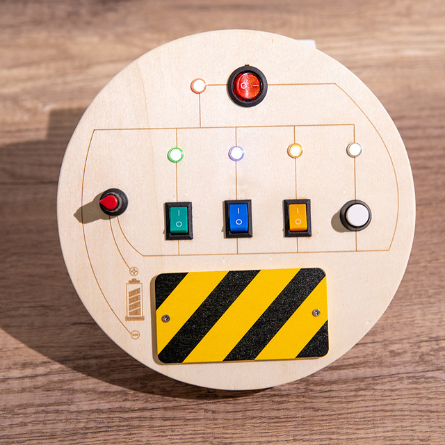 Jouet montessori en bois tableau sensoriel pour enfant • Essence du Bois